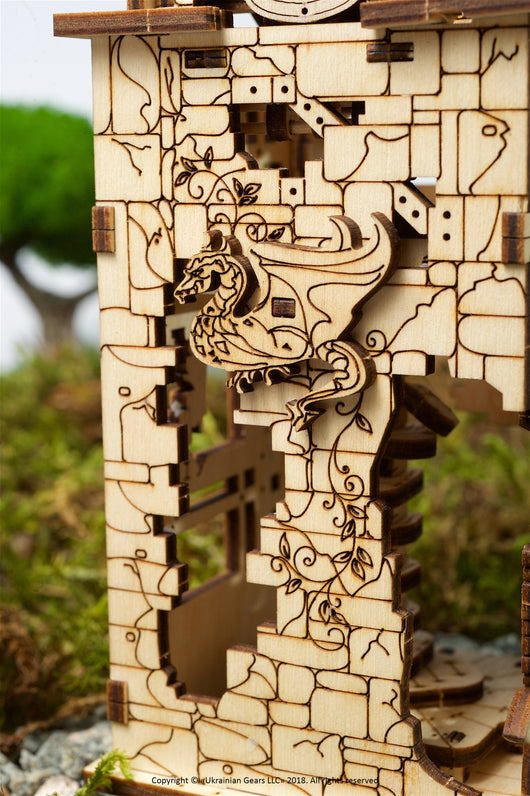 Mittelalter: Turm mit Balliste – Holzmodelle.at